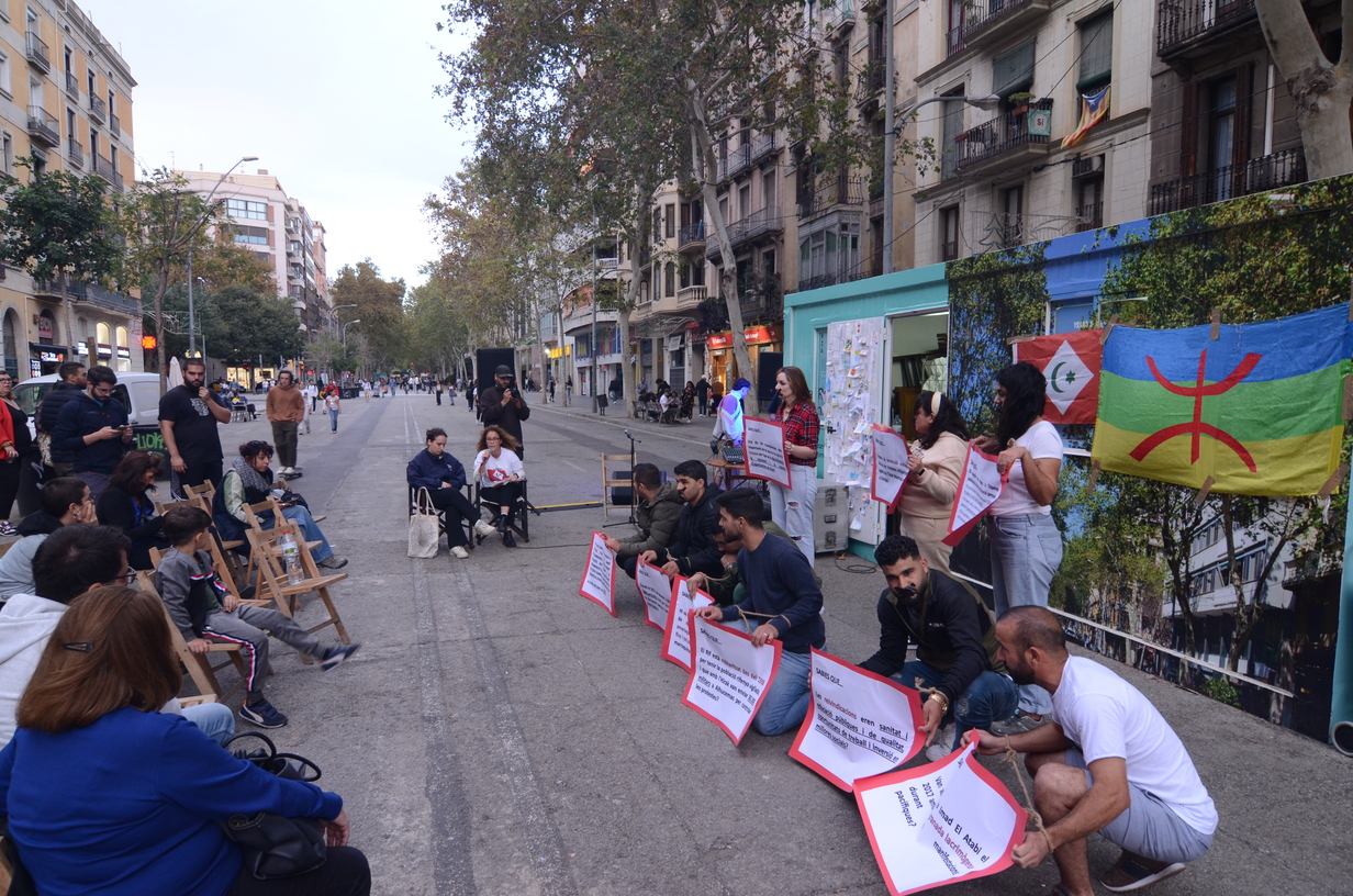 Youth Act a les Places: hem denunciat el racisme i l’edatisme i hem ...